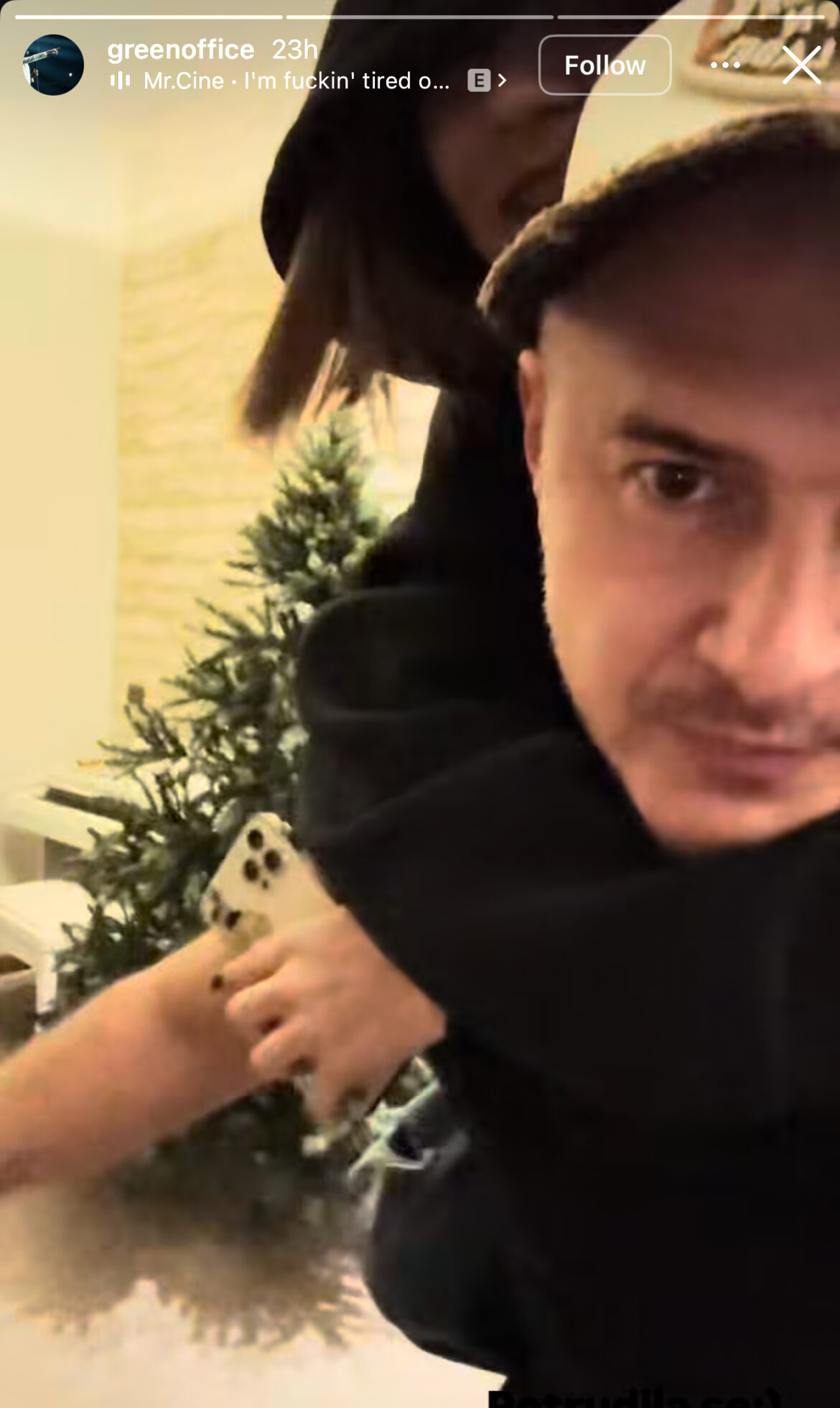 Sale Tropiko objavio video sa devojkom: Nikad zaljubljeniji, nosi je na ...